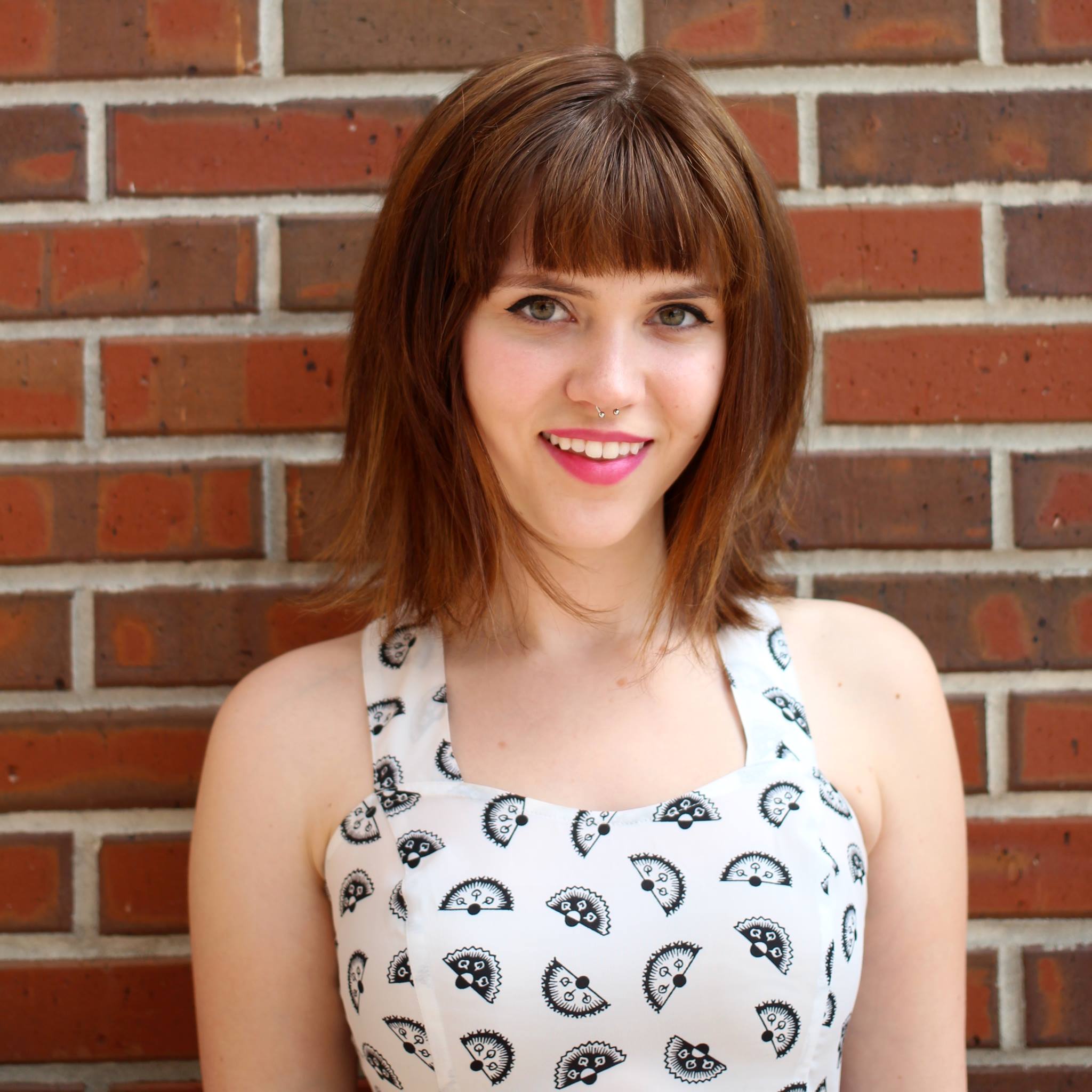 COMM Grad, Laura Linthicum breaks mold, makes it big – News & Events