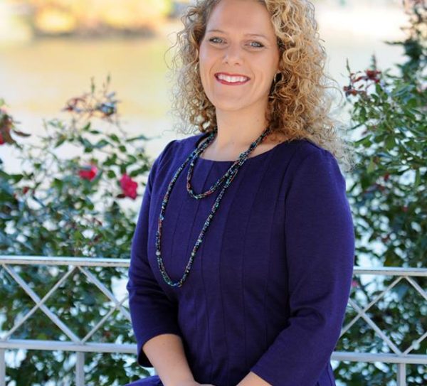 Doctoral alumna Laura Clark’s Library Work Recognized – News & Events