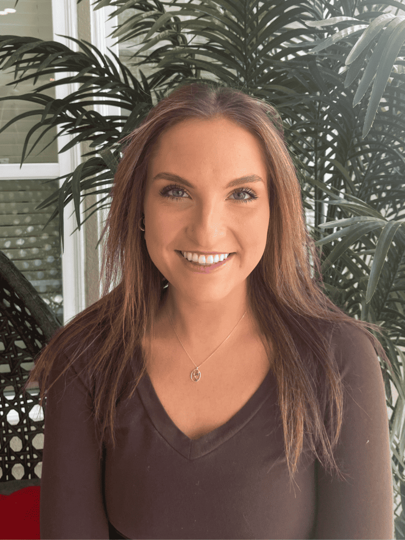 Student Spotlight: Meet Ella Hechlik! – News & Events